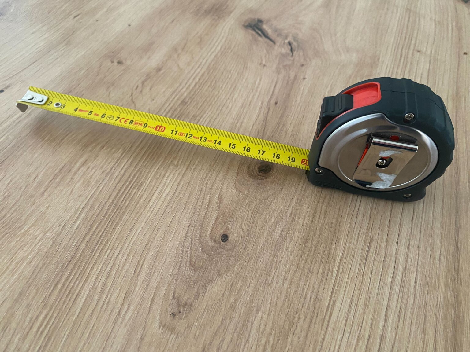 Metar na izvlačenje nalazi se u svakoj kutiji za alat: Znate li koje ...